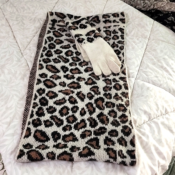 Coach | Accessories | Coach Infinity Leopard Print Scarf Gloves | Poshmark